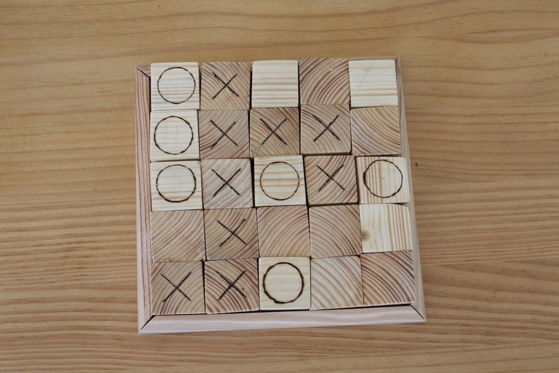 Quixo - Notice et règles du jeu - Bouliwood Créations Bois