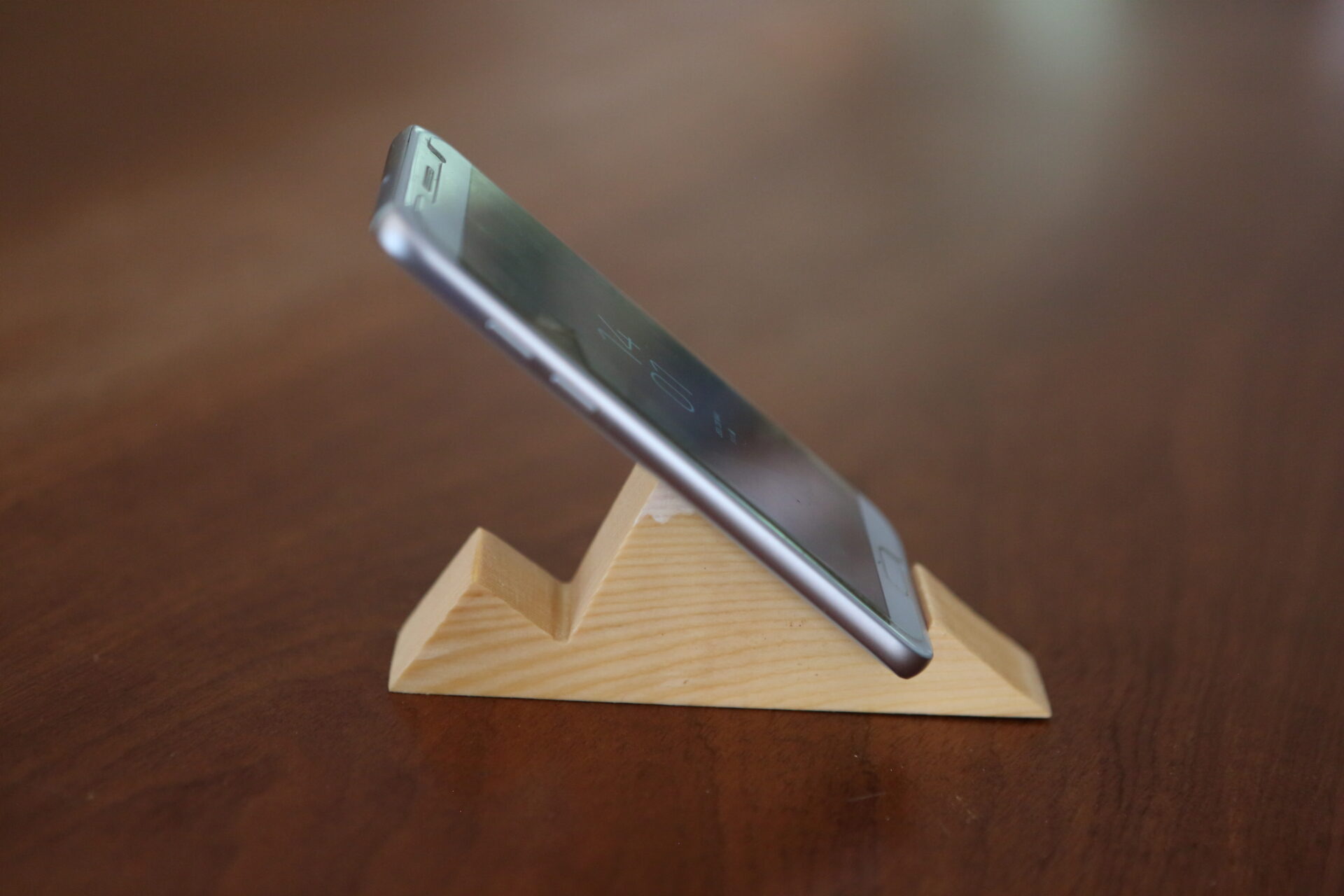 Porte-téléphone Montagne - Bouliwood Créations Bois